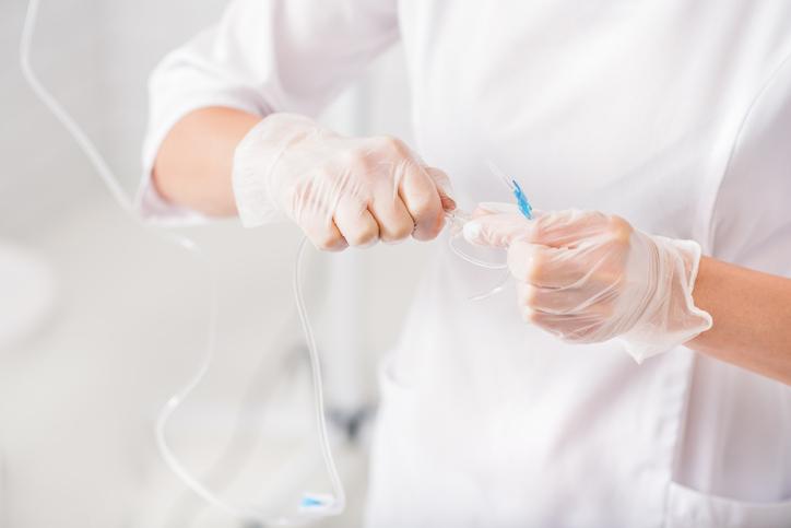 ¿Cuánto TIEMPO puede estar un CATÉTER en el riñón?